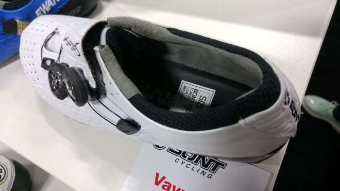 2016 Interbike: Gravel / MTB Shoe Roundup! - Gravel Cyclist: The Gravel ...