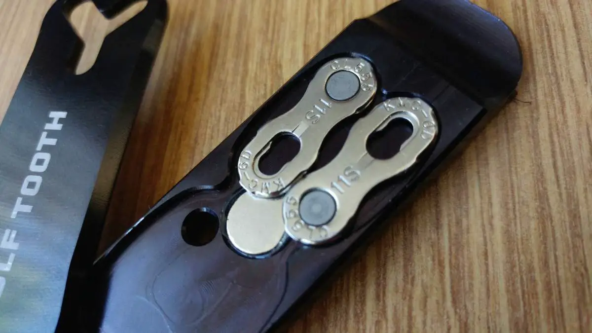 Review: Wolf Tooth Master Link Pack Pliers (and More!) - Gravel Cyclist ...