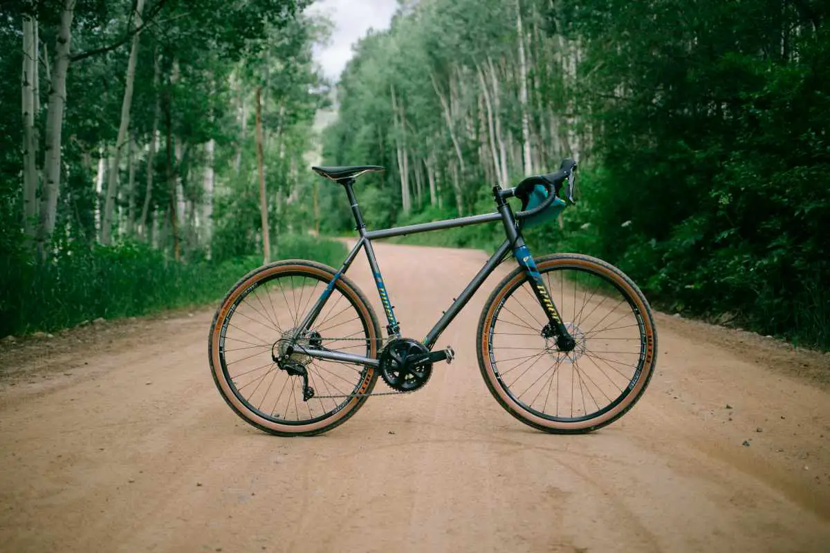 Niner Bikes updates RLT 9 Gravel Bikes for 2020 - HUGE Tire Clearance ...