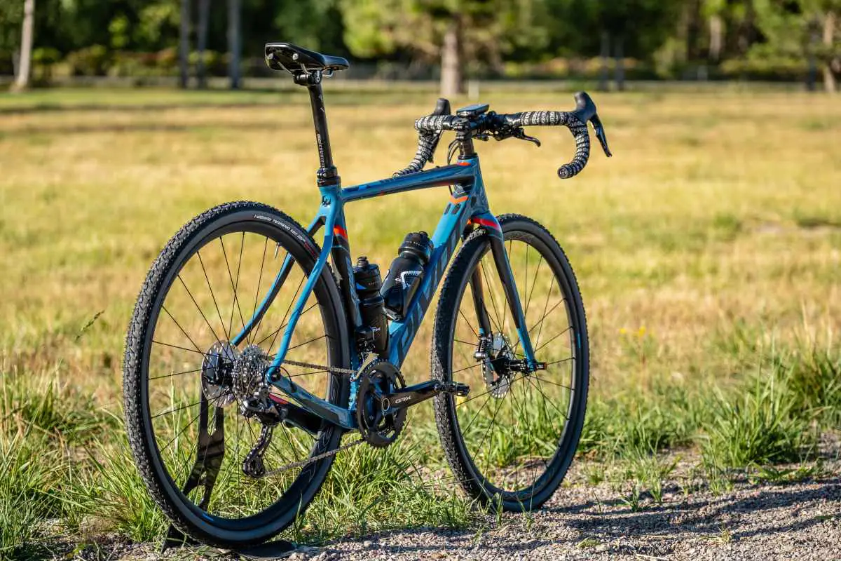 Shimano GRX Di2 - First Rides, Finer Details & More! - The First Dedicated Gravel Groupset ...