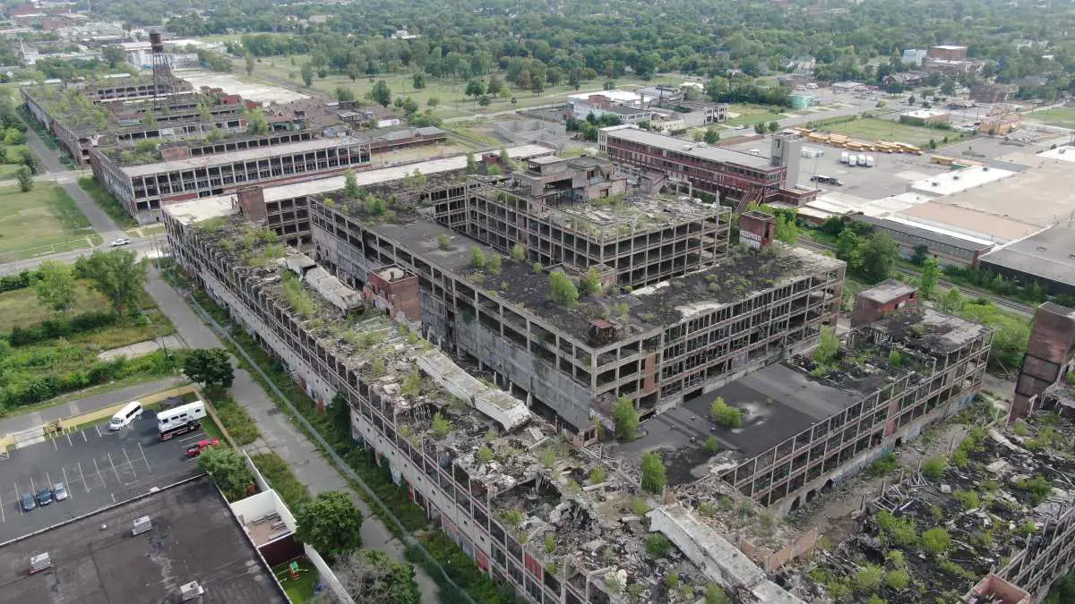 Touring Detroit & Dearborn, Michigan by Gravel Bike! - Gravel Cyclist ...