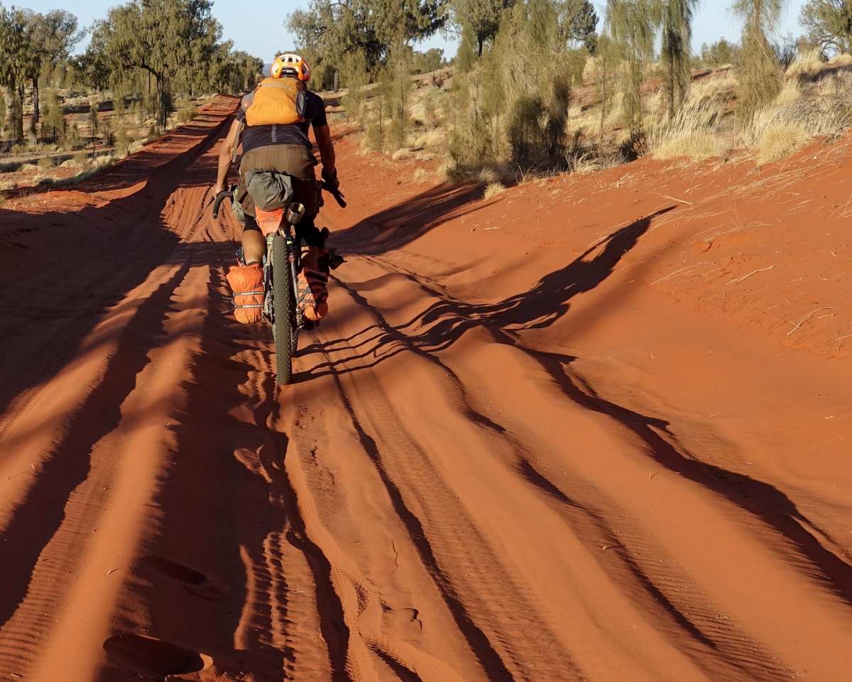 Curve Cycling releases Dirt Hoops Alloy Wheelset: "Party Hard & Ride ...