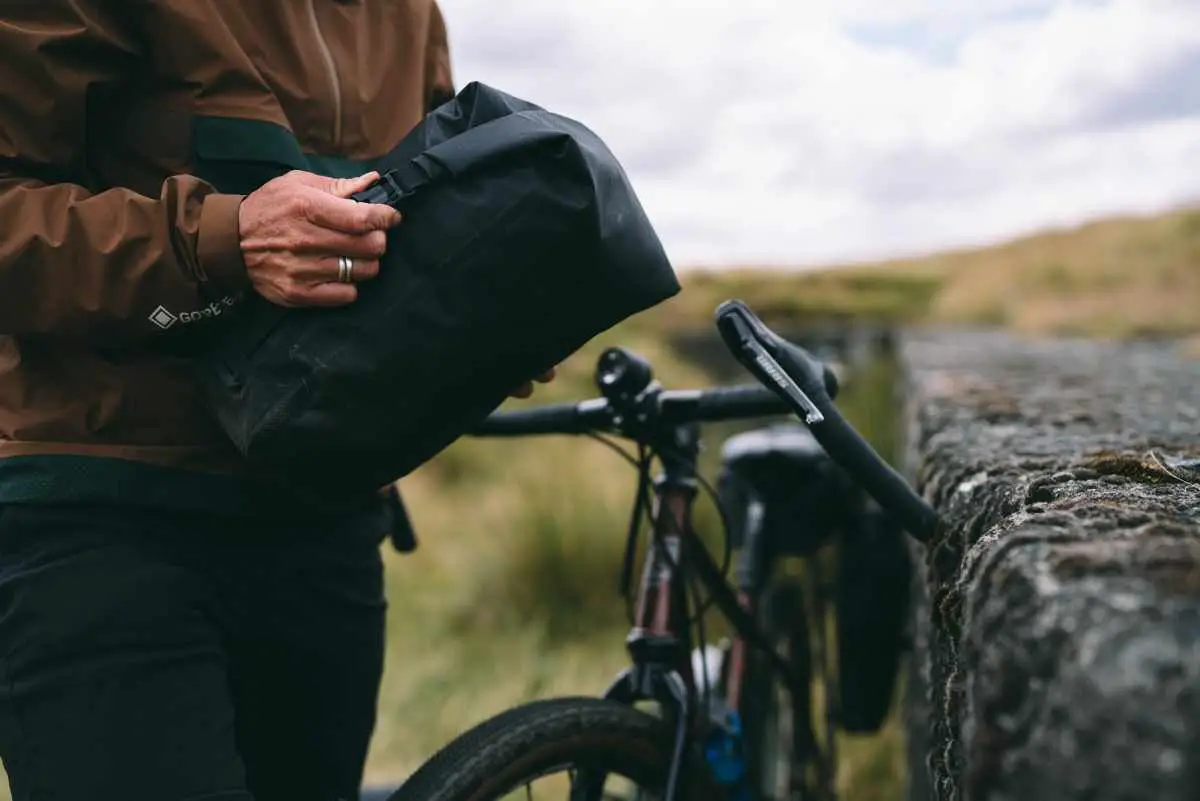 Press Release: Tailfin Cycling introduces Tailfin 5L & 10L Mini Pannier ...