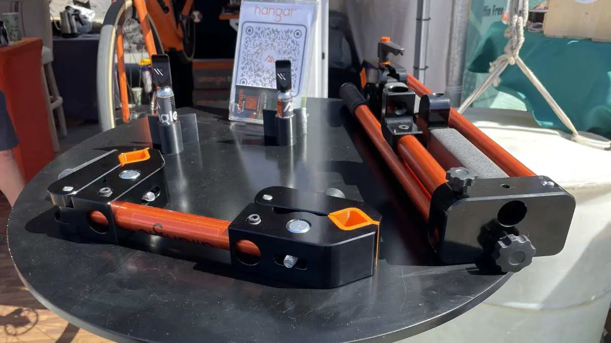 altangle: The Hangar: Tune-ups, repairs almost anywhere - Sea Otter ...