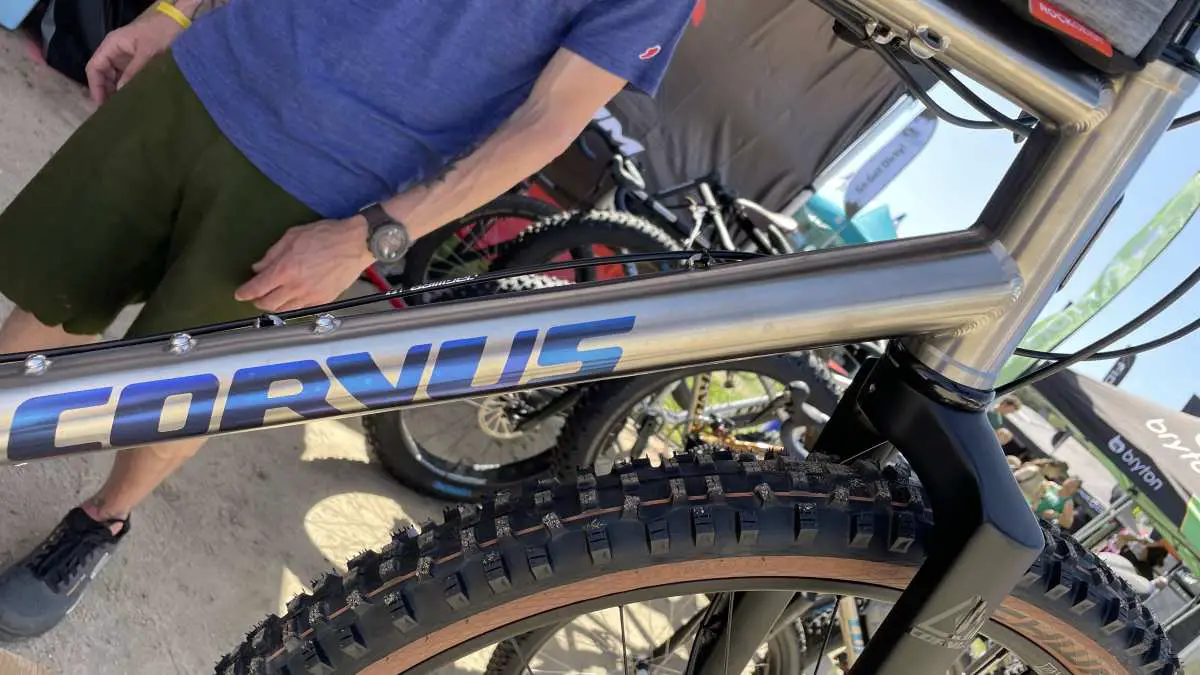 Corvus Cycles Crow Pass: Titanium with H-U-G-E Tire Clearance - Gravel Cyclist: The Gravel ...