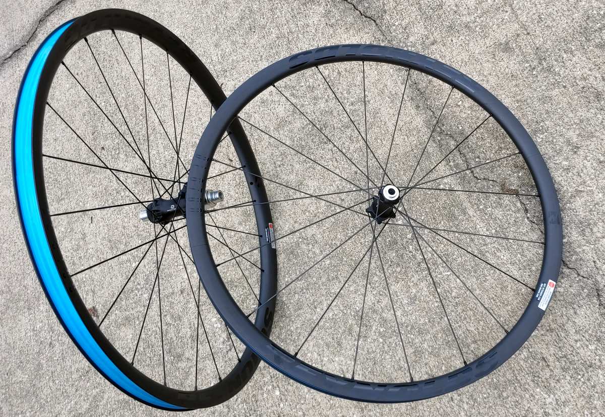 REYNOLDS BLACKLABEL G700 PRO Carbon Gravel Wheelset Review + More ...