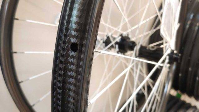 INSIDE BERD SPOKES: World's Lightest Bicycle Spokes - Gravel Cyclist ...