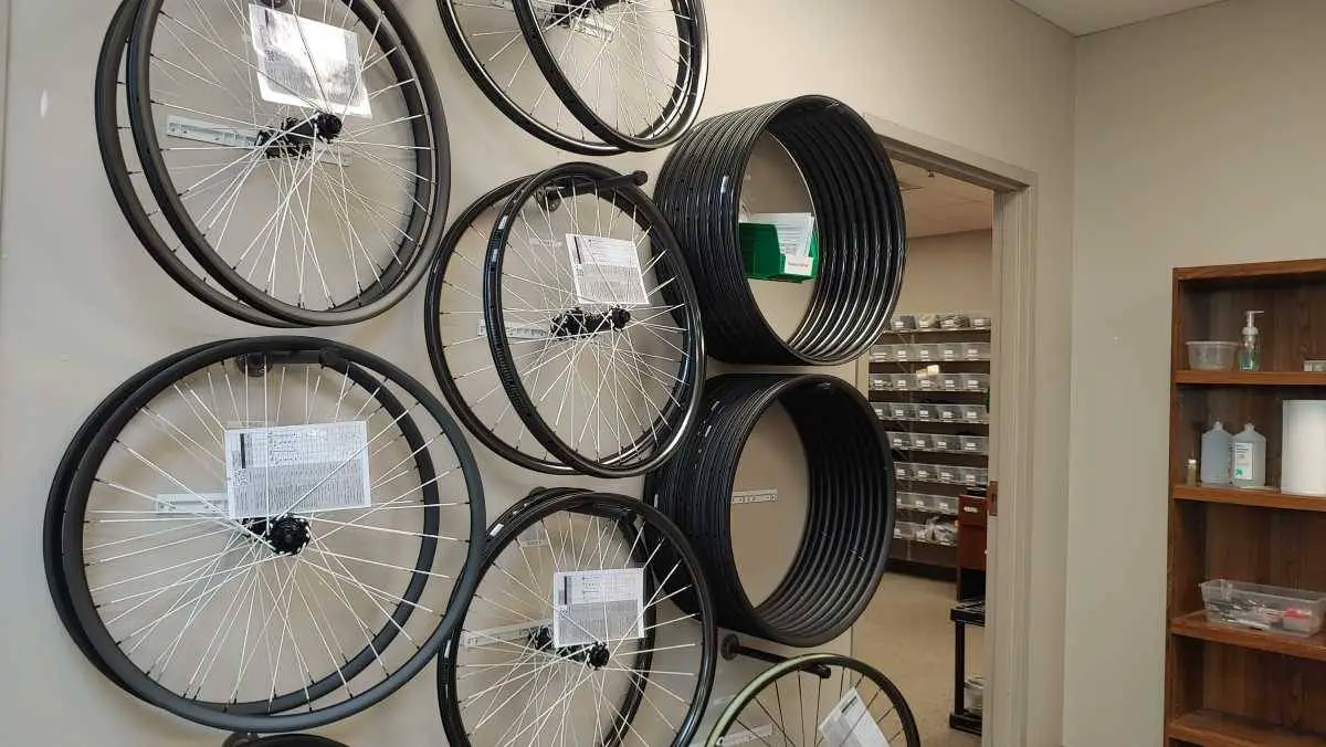 INSIDE BERD SPOKES: World's Lightest Bicycle Spokes - Gravel Cyclist ...