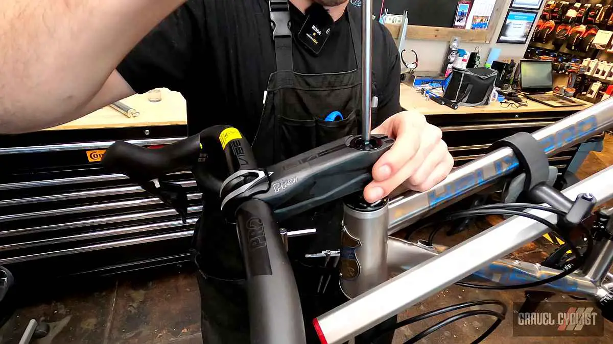 Shimano Ultegra 12-Speed Di2 Build Project Part 2: Lynskey Helix PRO ...