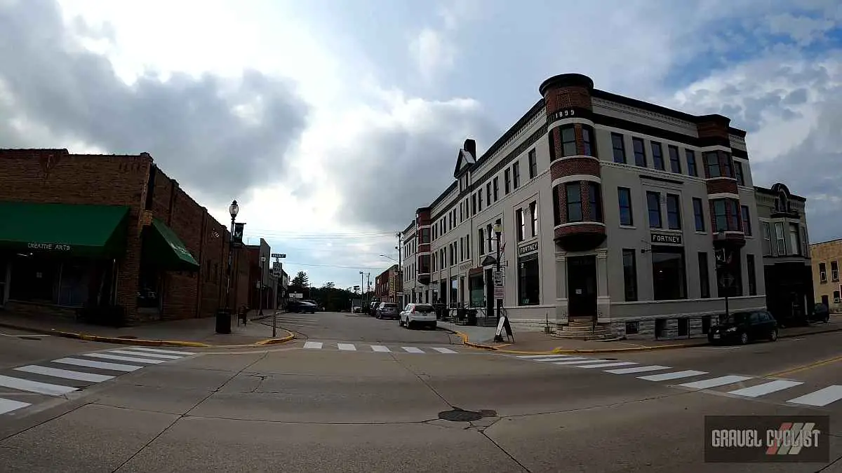 Touring SW Wisconsin on Gravel Bikes: #ParadePace - Gravel Cyclist: The ...