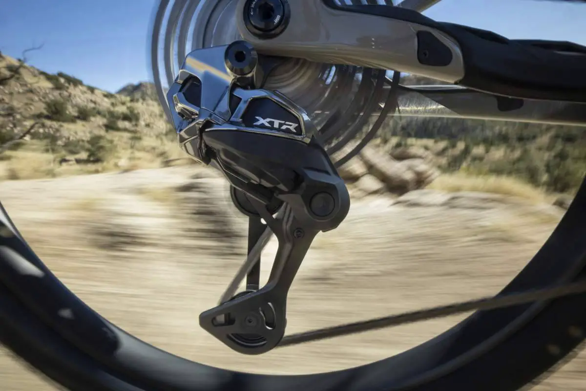 Shimano Unveils New XTR M9200 Di2 Wireless Components with Fast, Precise Shifting: GRX Wireless ...